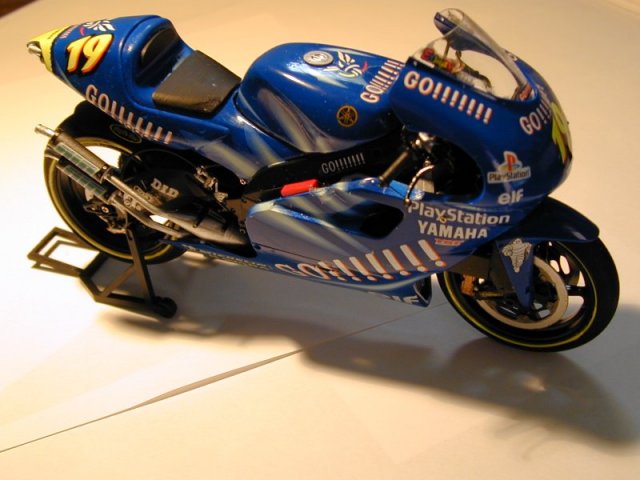 Tamiya Tech 3 Yamaha YZR500'01 by Vric